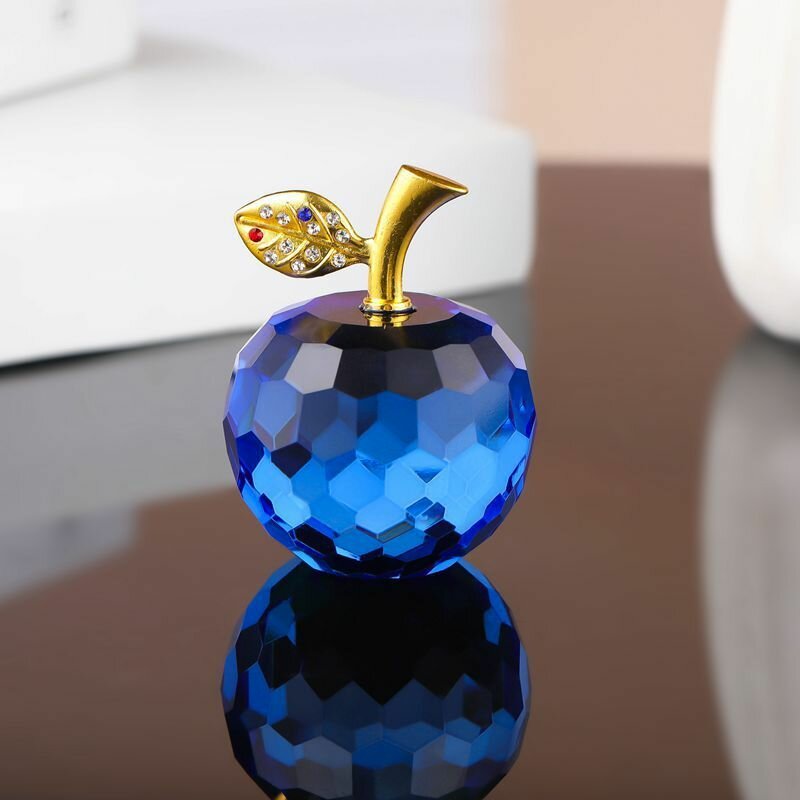 Украшения из хрустального яблока для декора дома