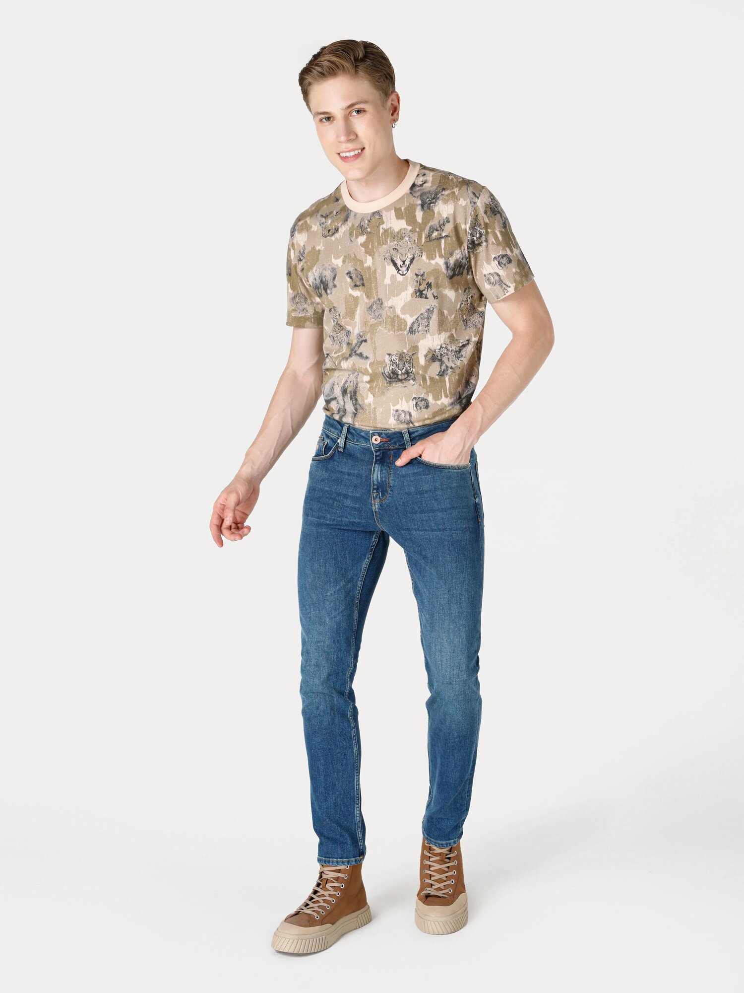 Джинсы 044 KARL Straight Fit 