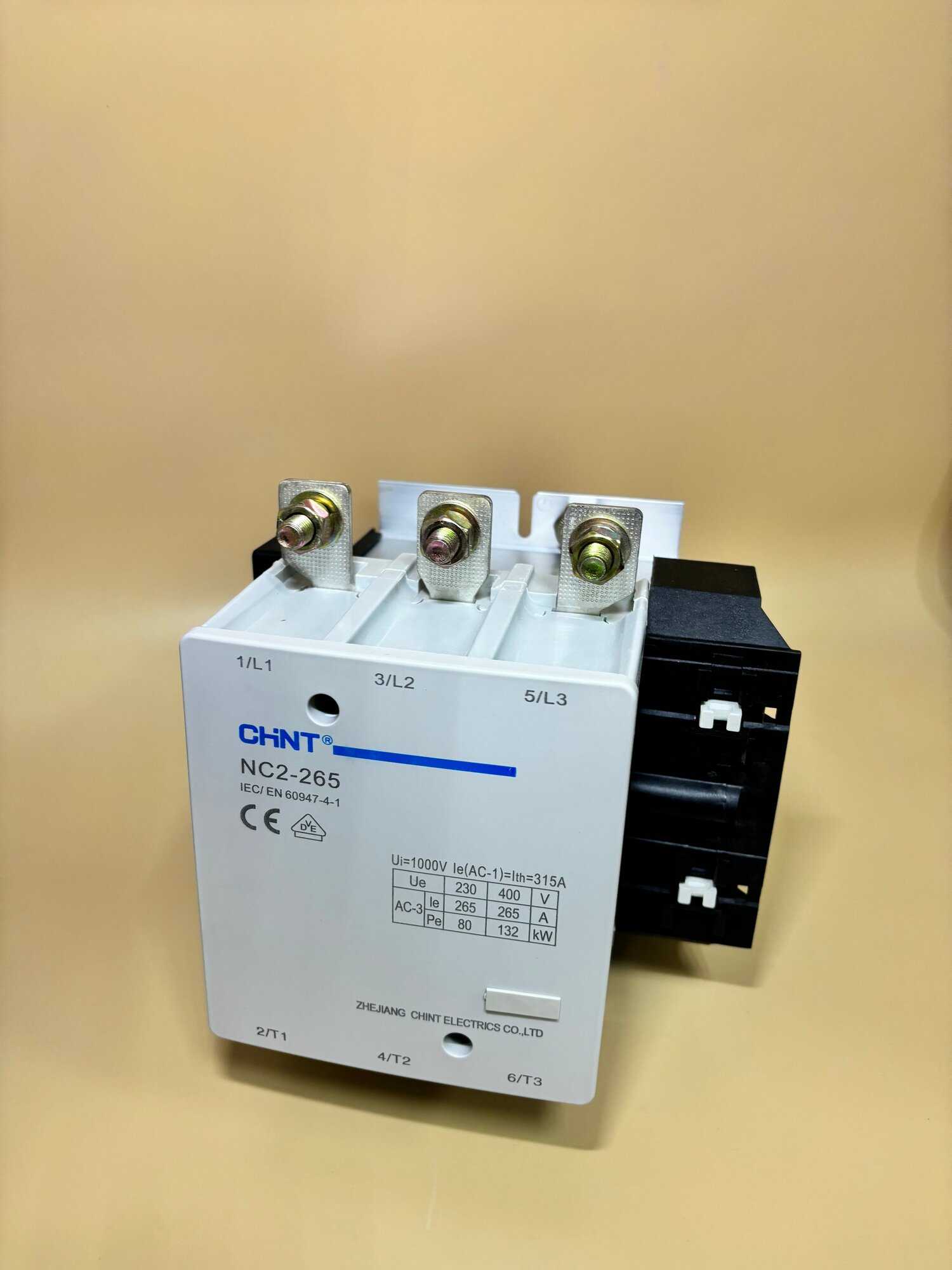 Контактор Электромагнитный NC2-265 265А 400В/АС3 50Гц