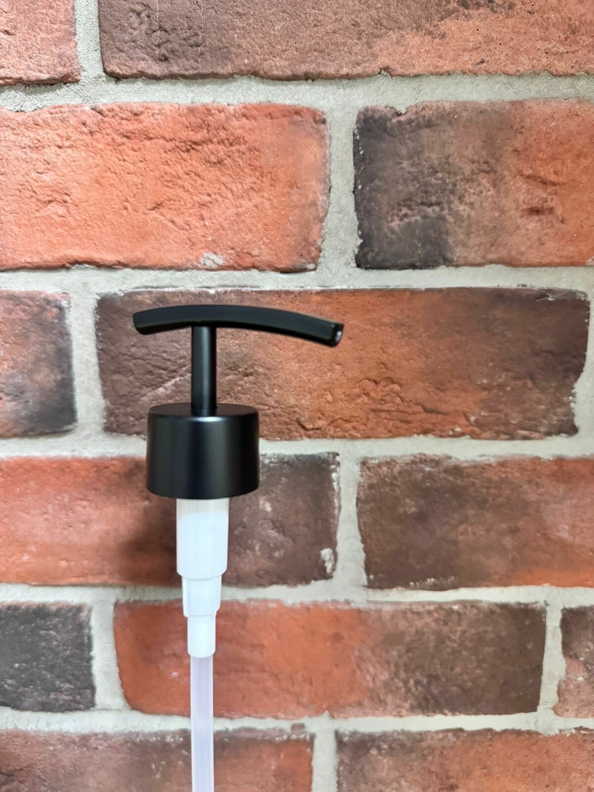 Помпа металлическая для диспенсера, дозатора для жидкого мыла тип 5 металл "Черный" 28мм