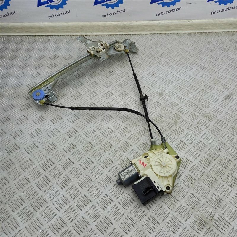 Б/У Стеклоподъемник электр. задний правый Renault Fluence / Рено Флюэнс 1.6 K4MV838 106Л.С 2012