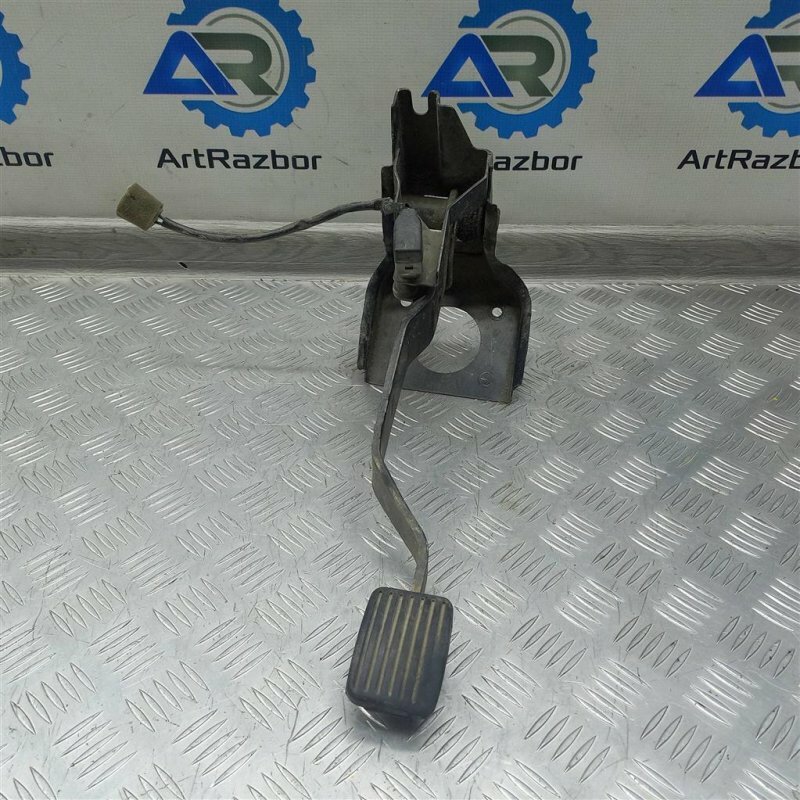 Б/У Педаль тормоза Hyundai Accent / Хендай Акцент 1.5 G4EC 102Л.С. 2007
