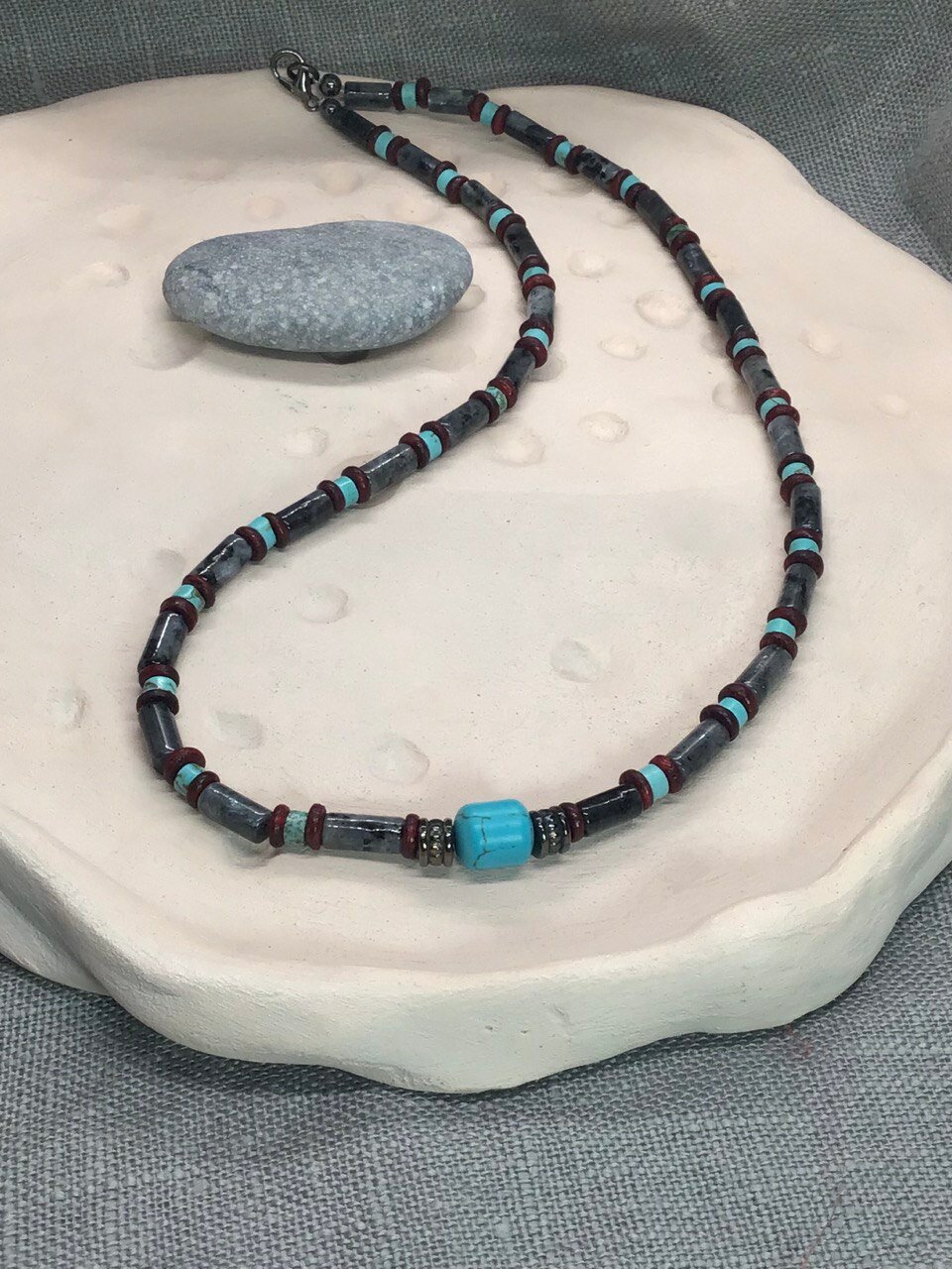 Бусы, говлит