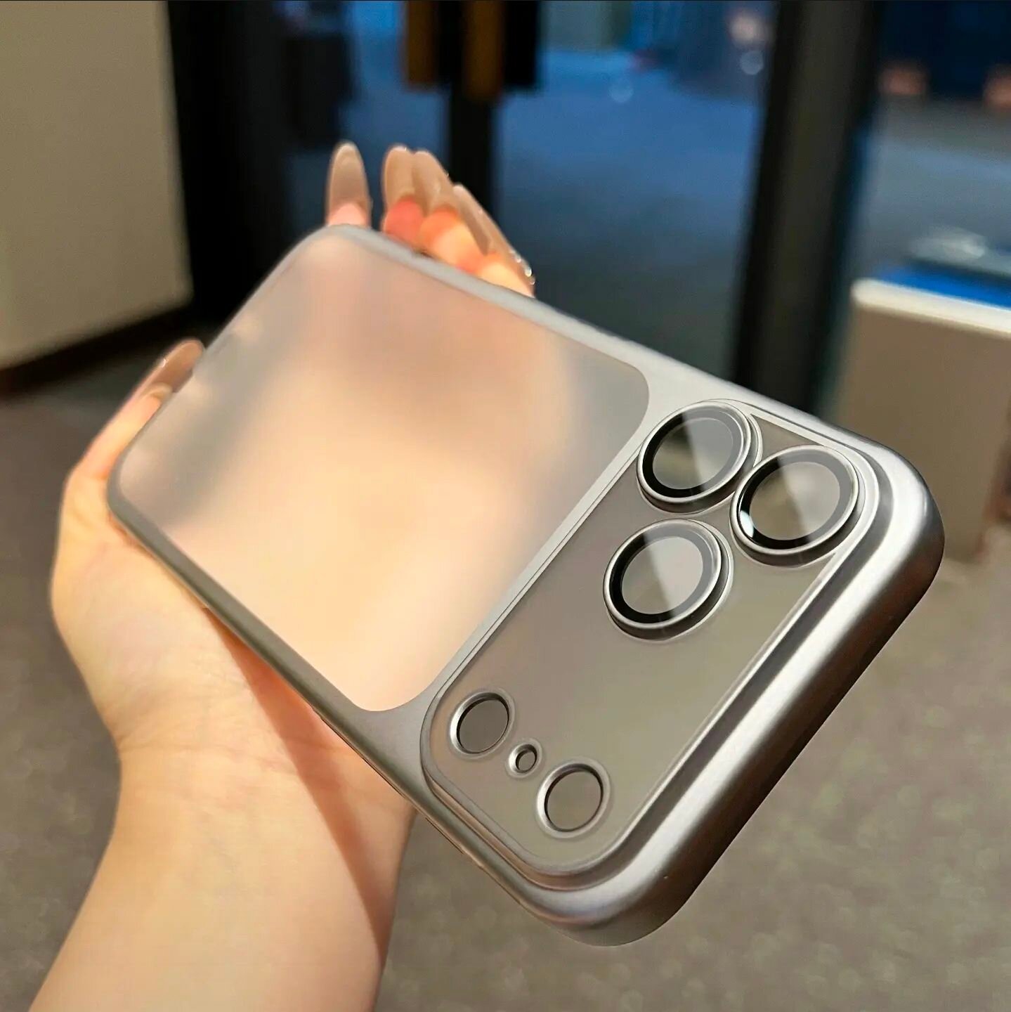 Чехол для iPhone 17 Pro Max, пластик, Серебро