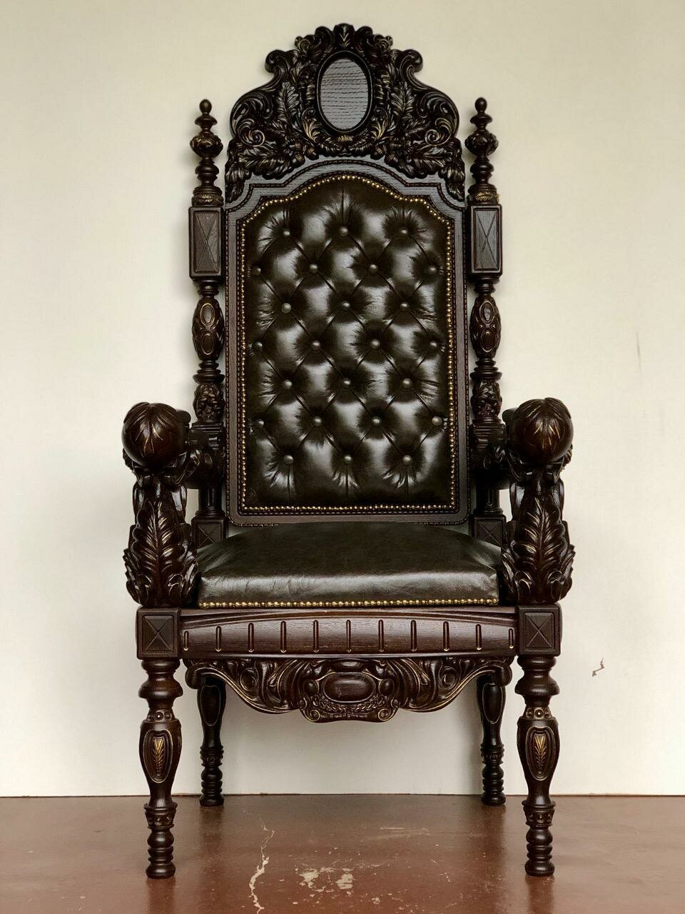 Кресло-трон для руководителей