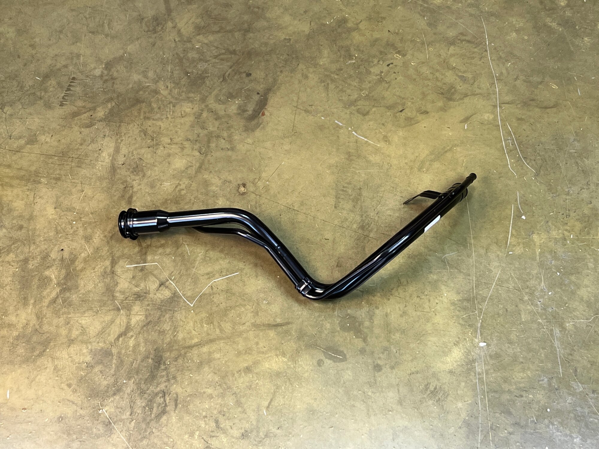 Горловина бензобака Mitsubishi Outlander , арт. MN120053