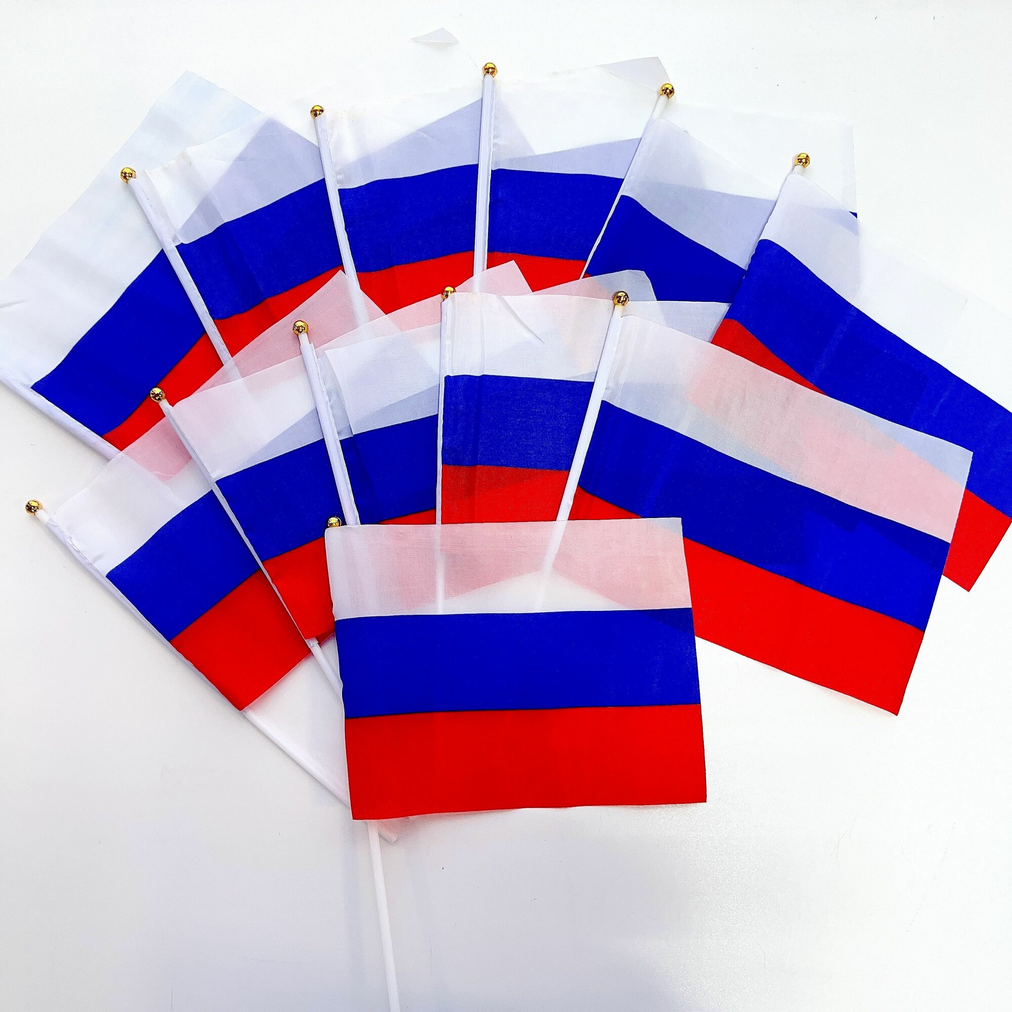 Флаг Триколор Россия набор 36 шт. На палочке. 20х15 см.