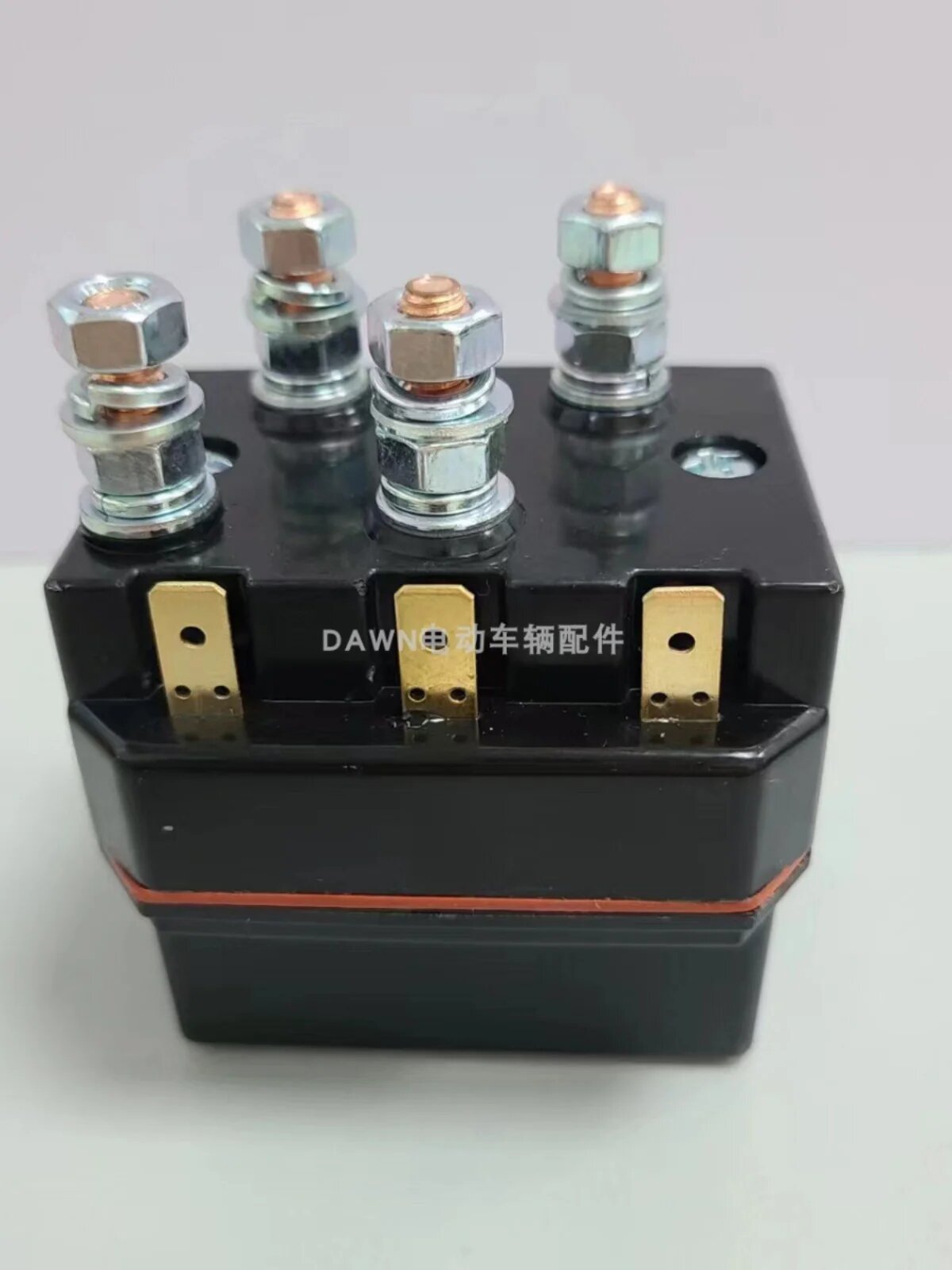 Реверсивный контактор ALBRIGHT ZJWTP50DE DC66 24V