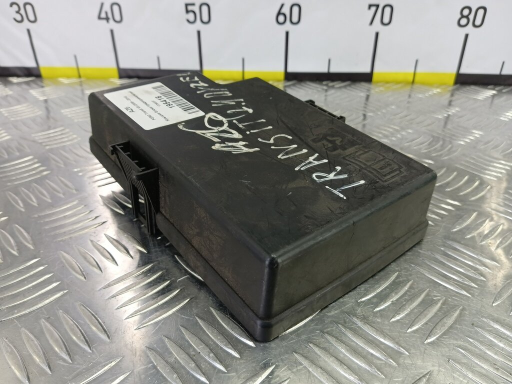 Крышка блока предохранителей Б/У для FORD Transit VII (2006—2014) 1736237