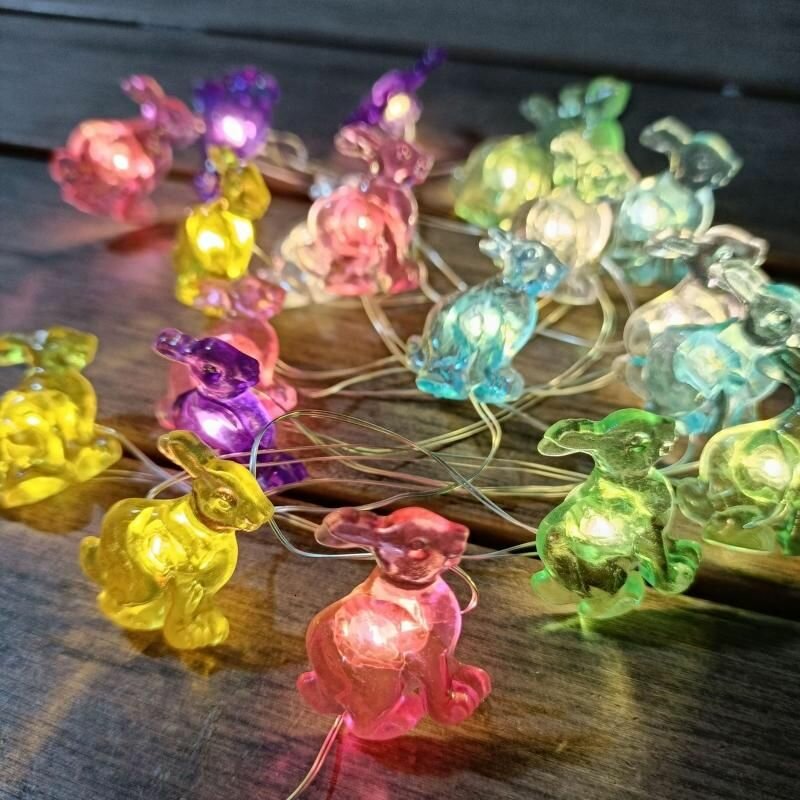 Пасхальный Кролик С Морковным Гирляндным Яйцом -7 Разноцветных Кроликов