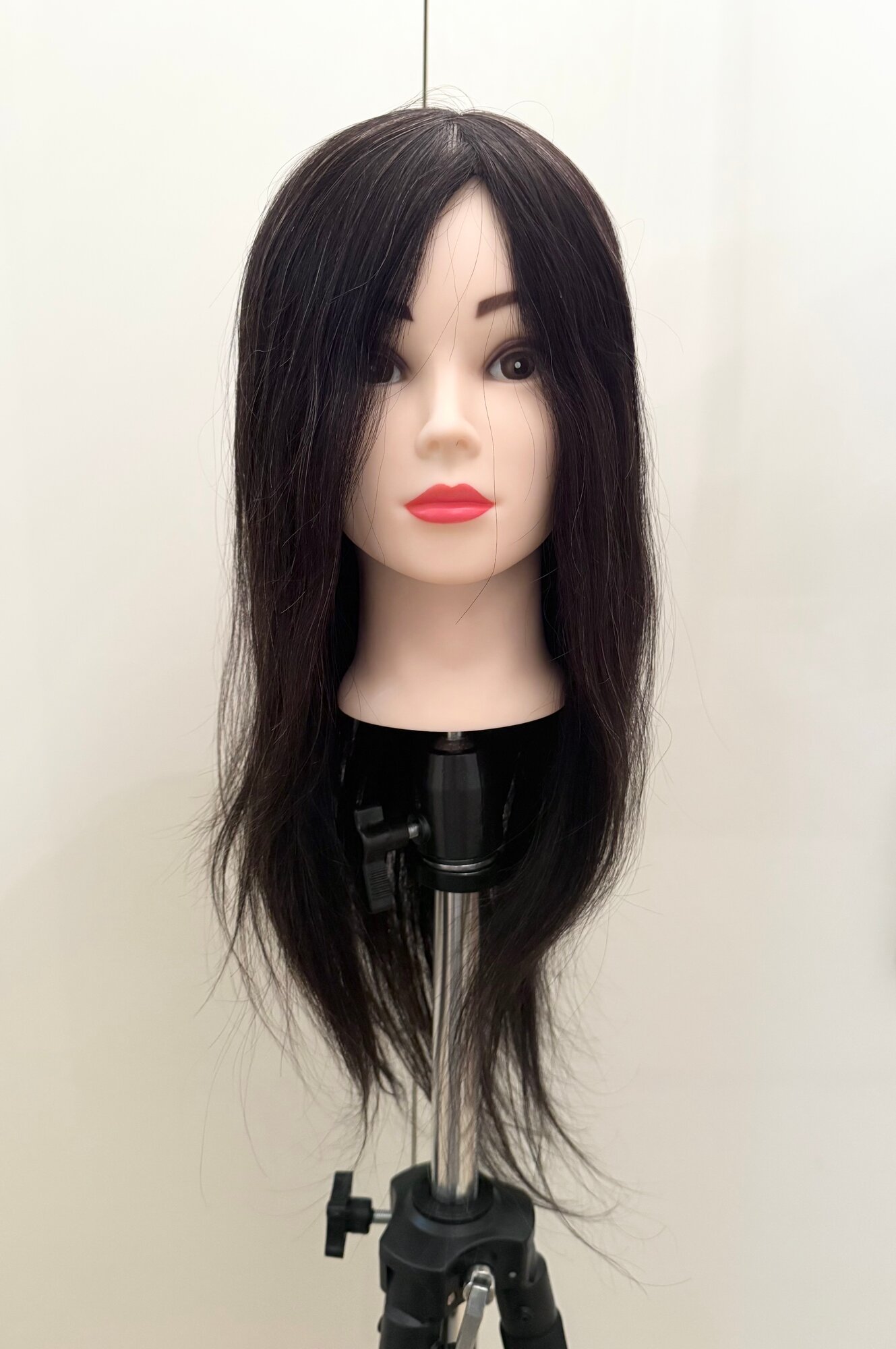 Голова-манекен для парикмахера "Шатенка" с натуральными волосами 55см