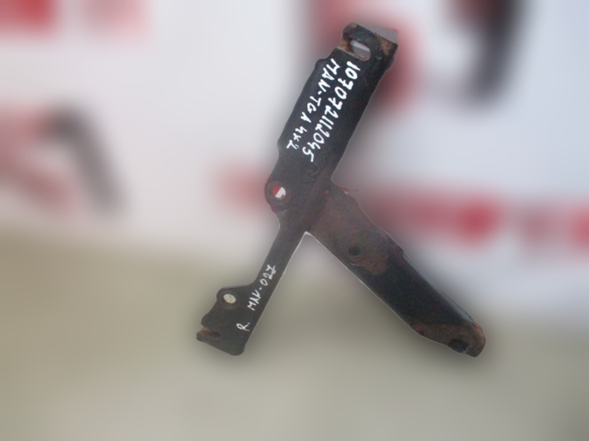 Кронштейн переднего бампера правый MAN TGA