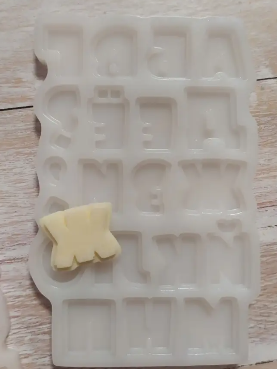 Форма для шоколада алфавит 2 см