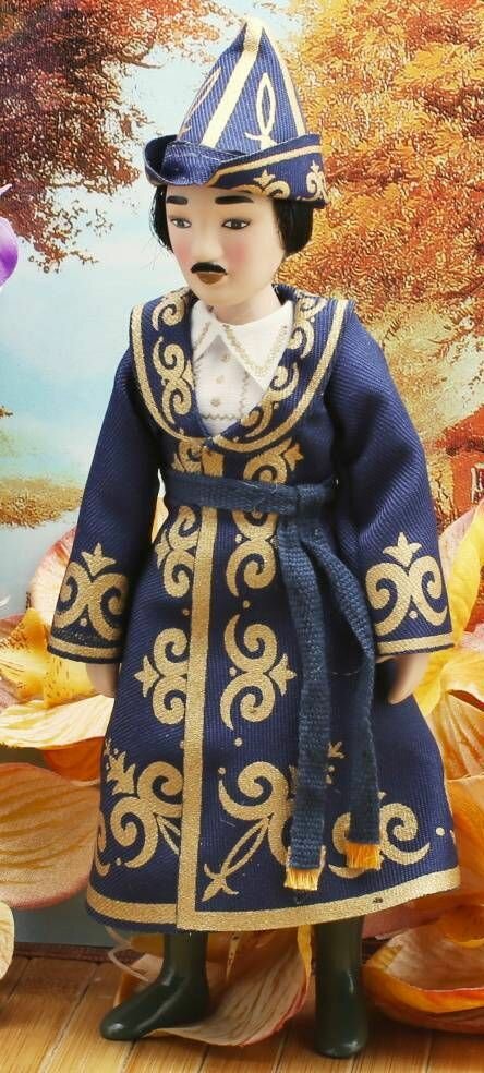 Кукла коллекционная в казахском мужском костюме