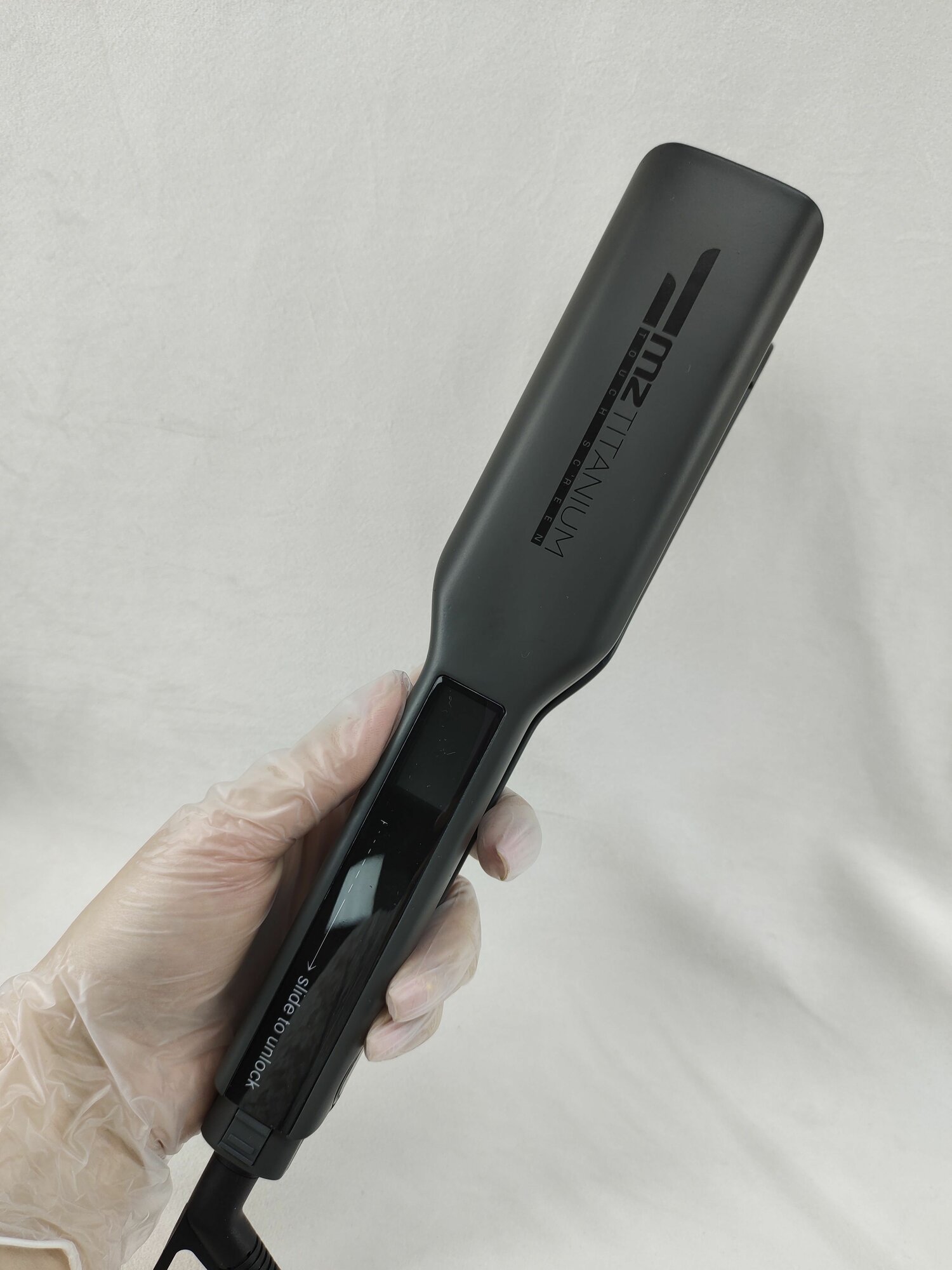 Утюжок MZ Titanium Космос, титановые широкие голубые пластины, матовый, 230С