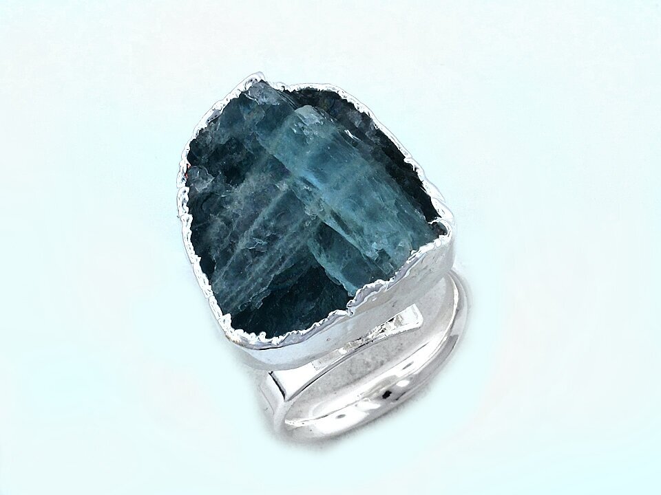 Кольцо, кварц