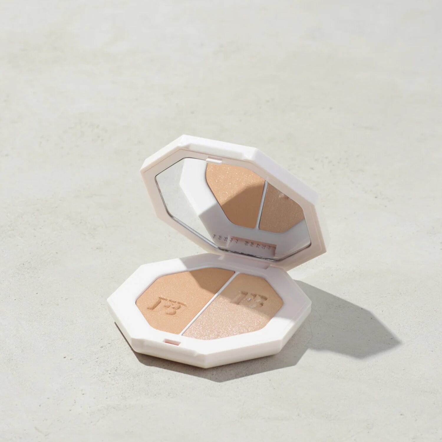 Хайлайтер Fenty Beauty FREESTYLE HIGHLIGHTER DUO KILLAWATT - LIGHTING DUST / FIRE CRYSTALL 01