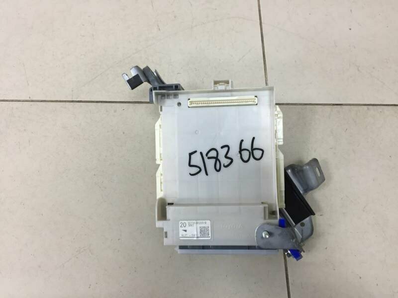 Блок предохранителей Toyota Land Cruiser Prado J150 2009 кат.номер: 8273060200