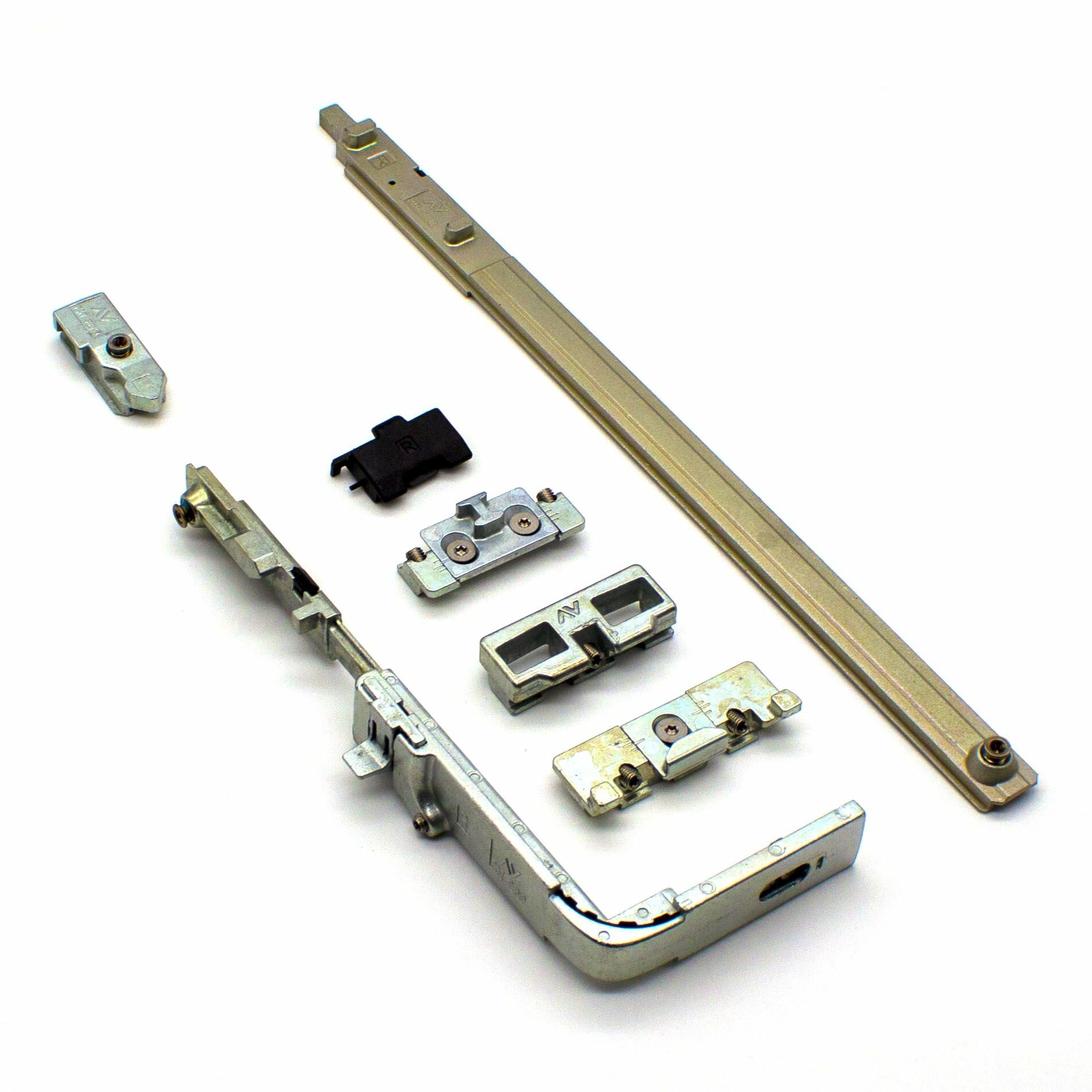 Savio Комплект п/о окна с вертикальным шпингалетом, правый