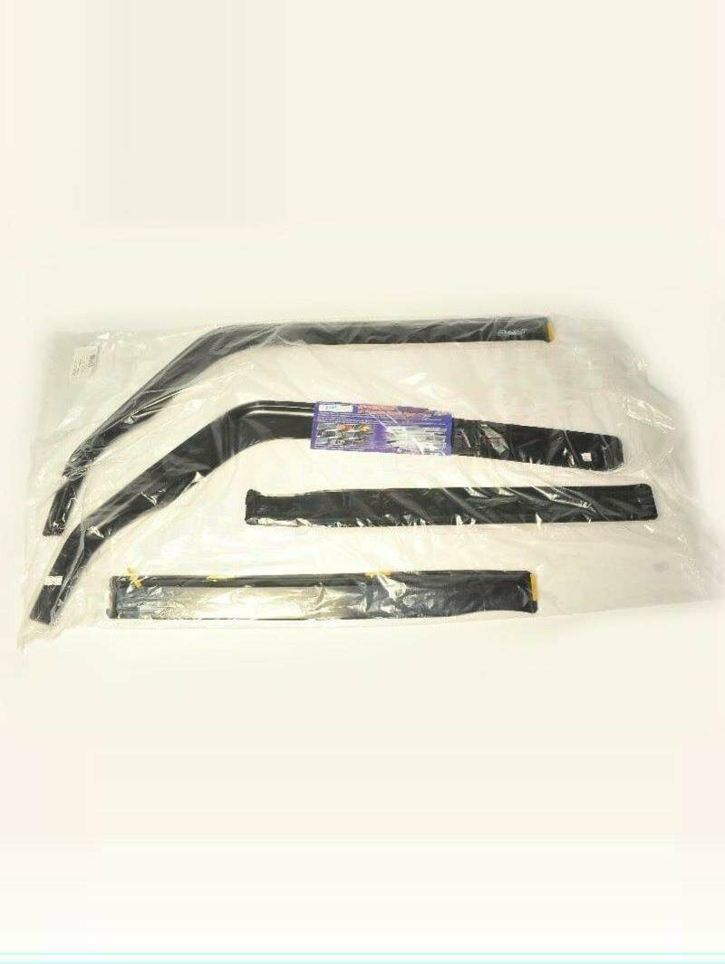 Дефлектор на боковое стекло ВАЗ 2105, 2107, накладной, оргстекло, 4шт