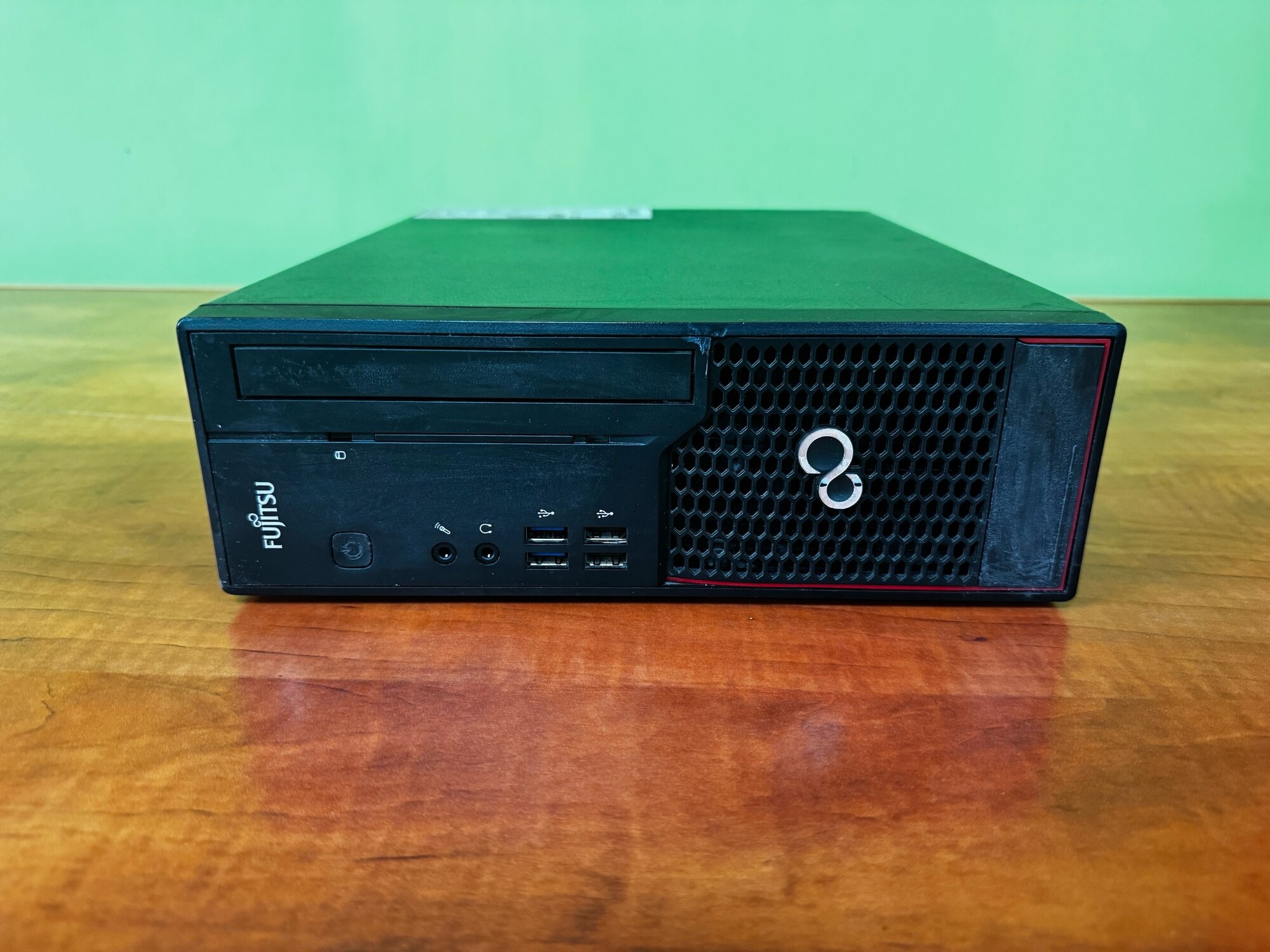 Системный блок FUJITSU TP7000S Intel Core i5-4570, DDR3 8Gb, SSD 240Gb Win 10 без акт