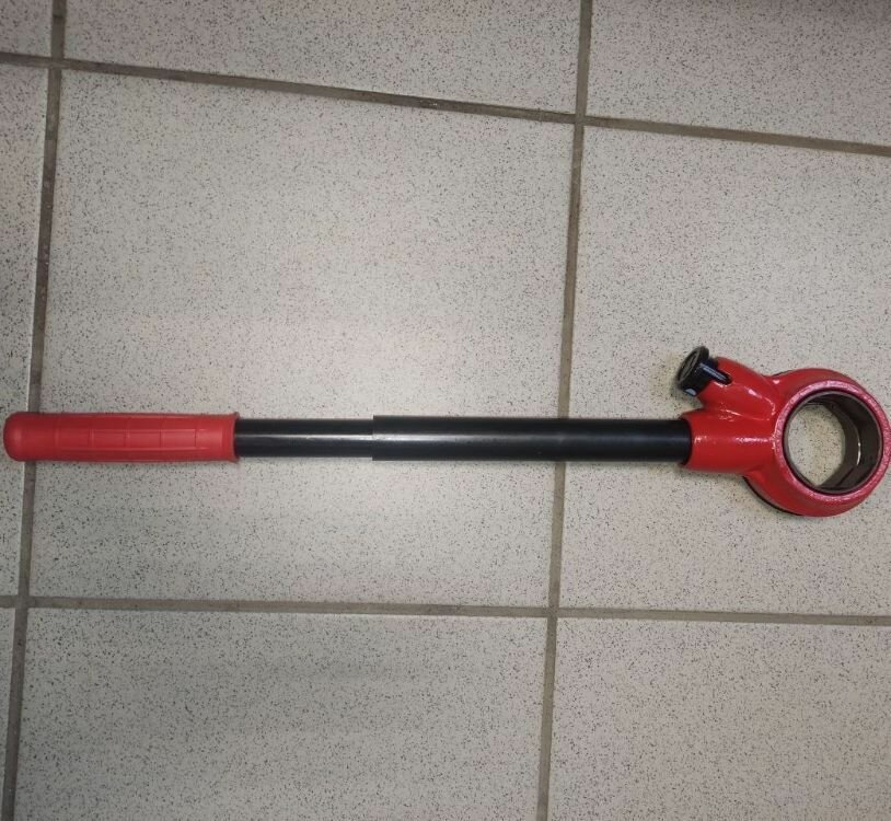 Ключ-трещотка для клуппа заводской, усиленный, с гарантией 53 см, реверсивный стальной вороток для нарезания трубной резьбы 1/4 - 1 1/4"