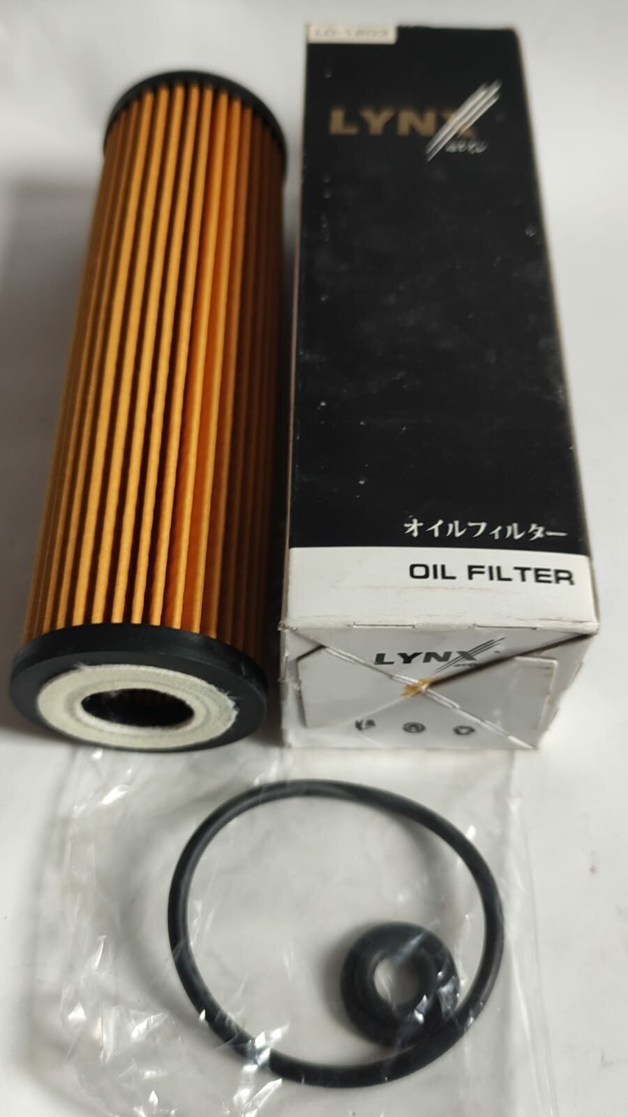 Фильтр масляный LYNXauto LO1203 Фильтр масляный MB W203 W204 W211 C209 1.6 1.8