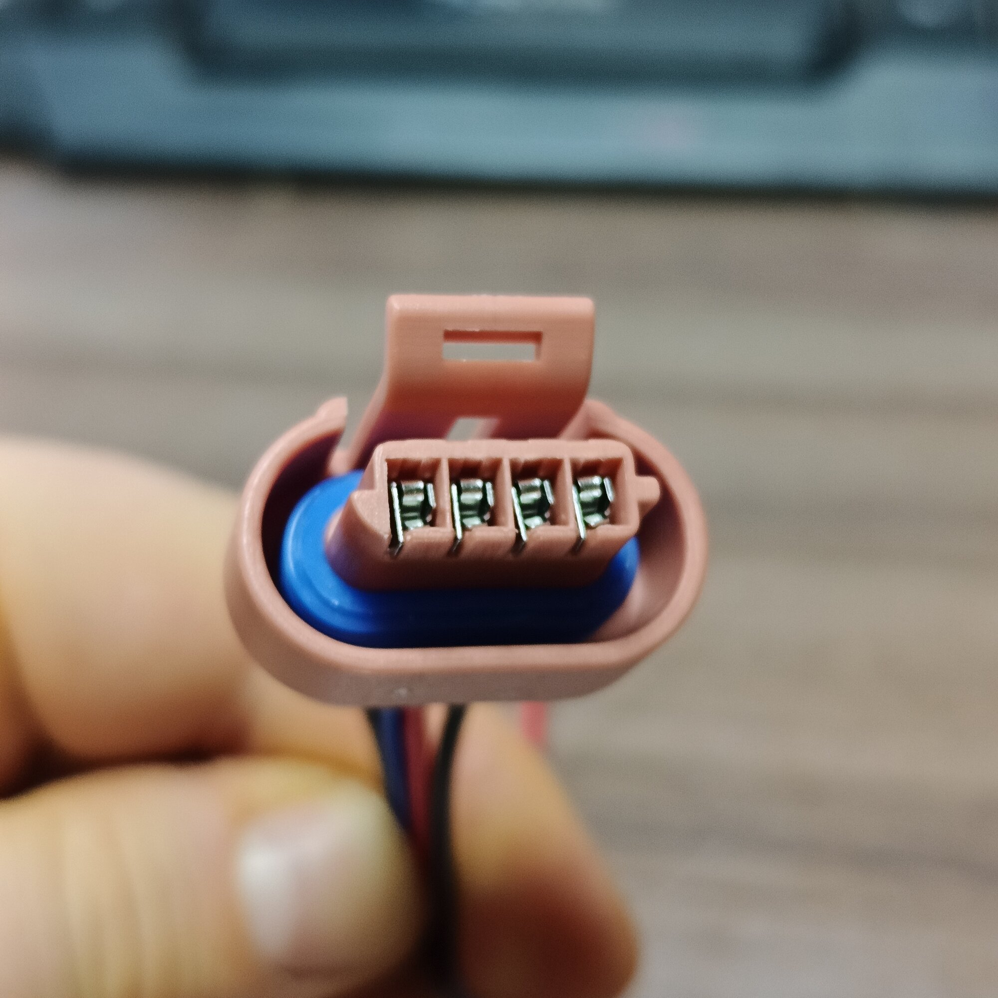 Разъем (штекер) 4 контакта катушки зажигания ВАЗ 2110 V 1.5 / Chevrolet Daewoo