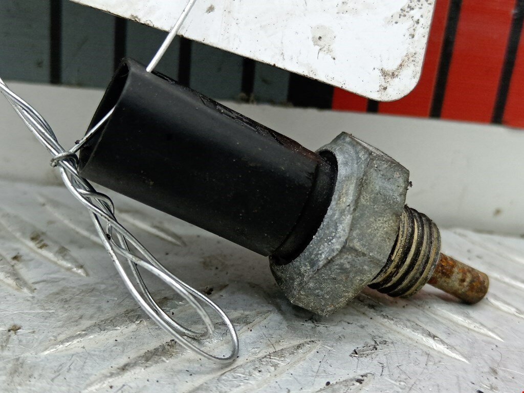 Датчик температуры охлаждающей жидкости Renault Scenic 1 226306024R арт. 2008218