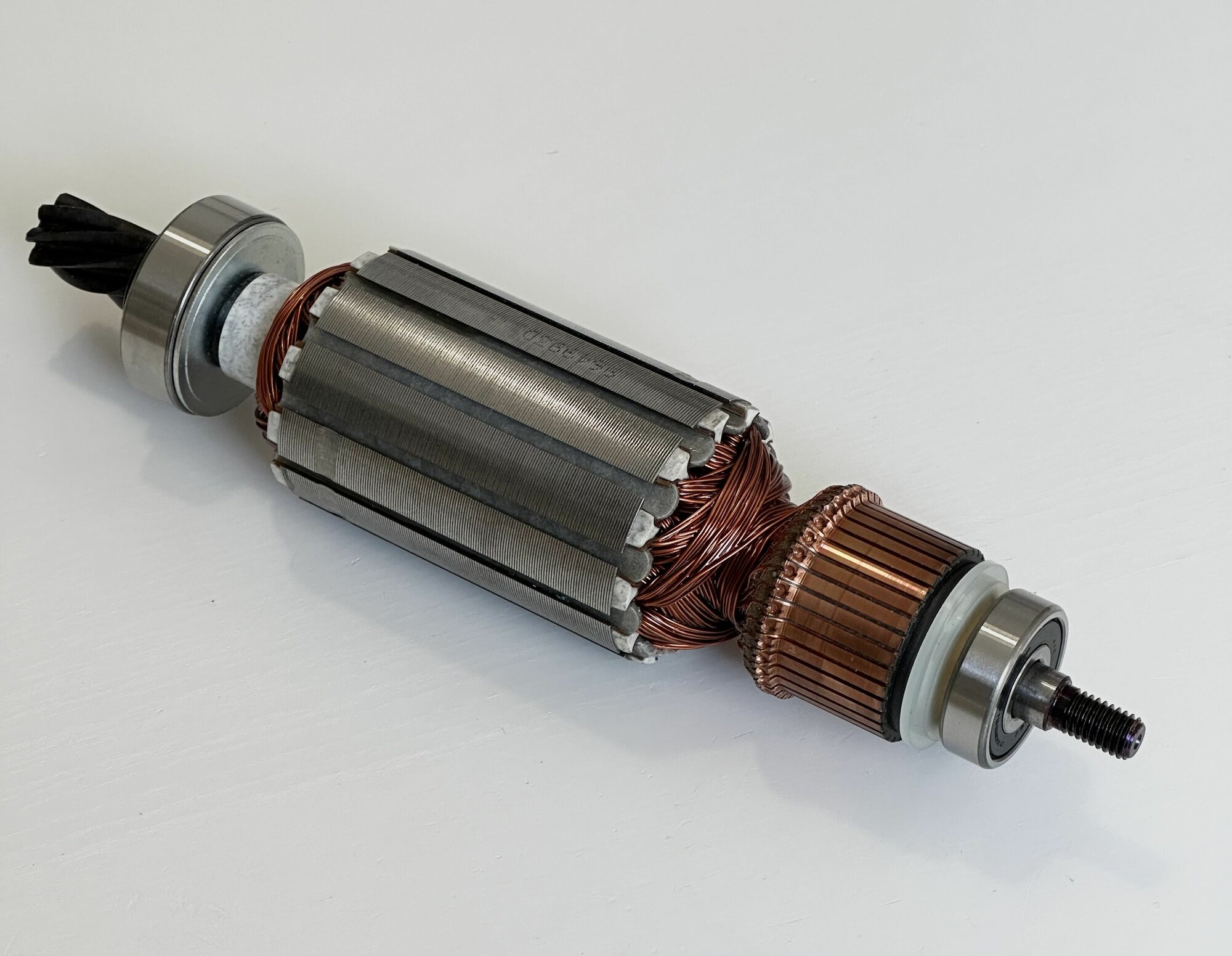 Ротор (Якорь) 220В в сборе подходит для отбойного молотка Makita (Макита) HM1800. Артикул 514993-0