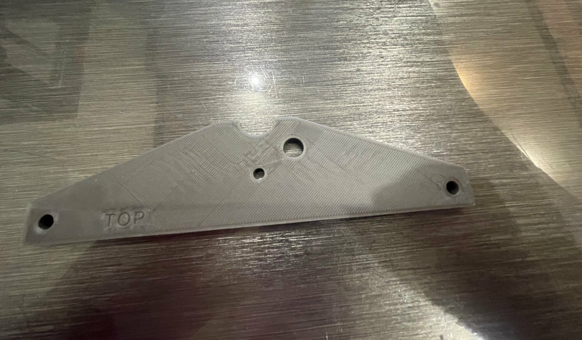 Фиксатор fiat 1.4 12V 1 860 901 000