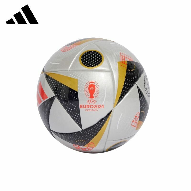 Футбольный мяч adidas № 1