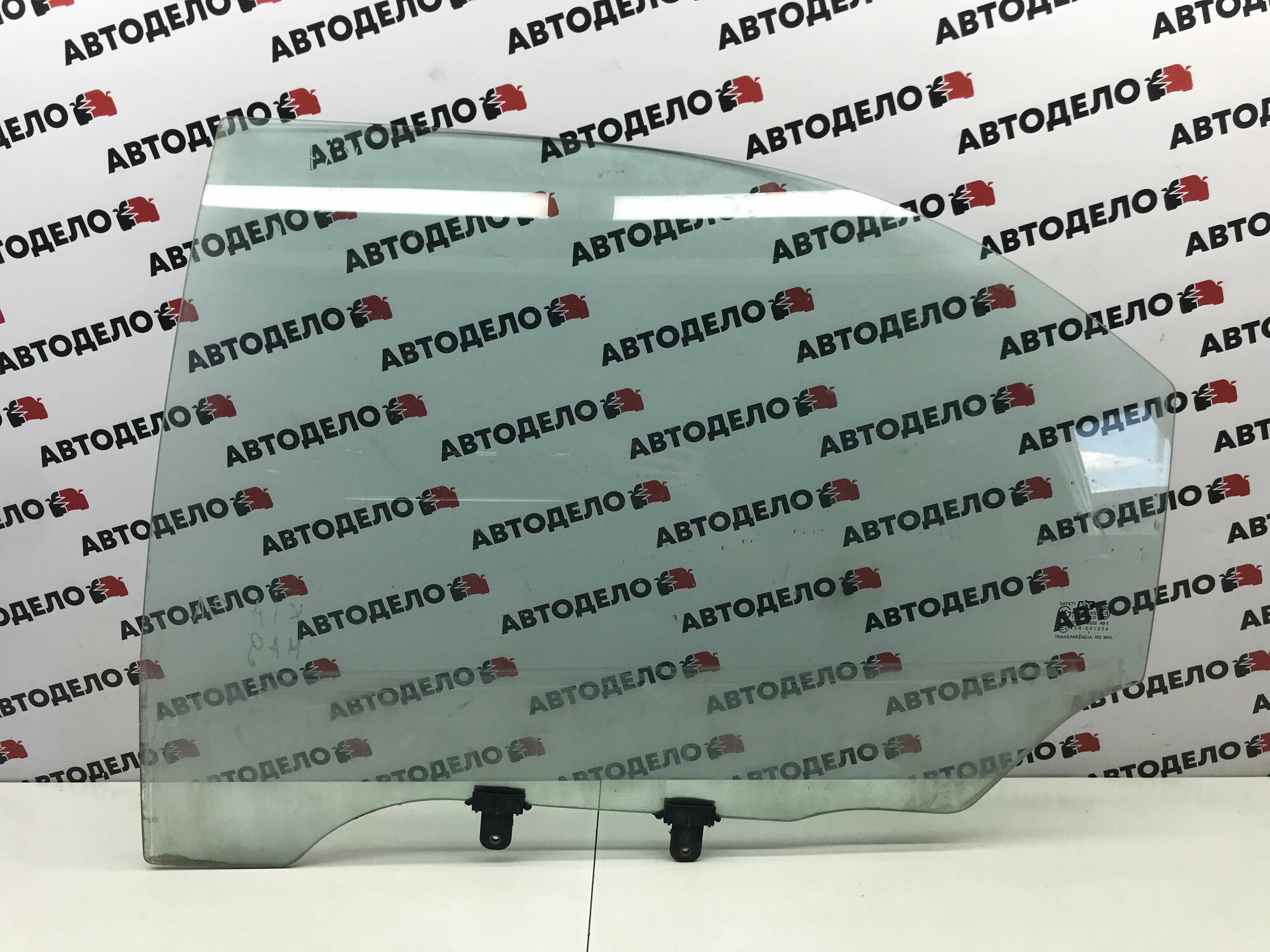 Стекло двери заднее левое Kia Magentis 2002 г.в