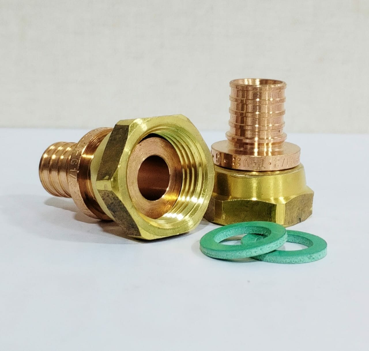 Переходник Rehau накидная гайка 16х1/2" (3-шт)