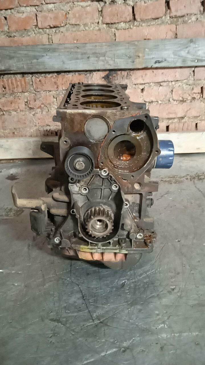 Блок цилиндров Renault Laguna 2 2005 219787D