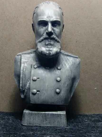 Бюст Александра 3 в мундире из камня высотой 70мм. Белый. Высокая детализация. Тяжелый и холодный