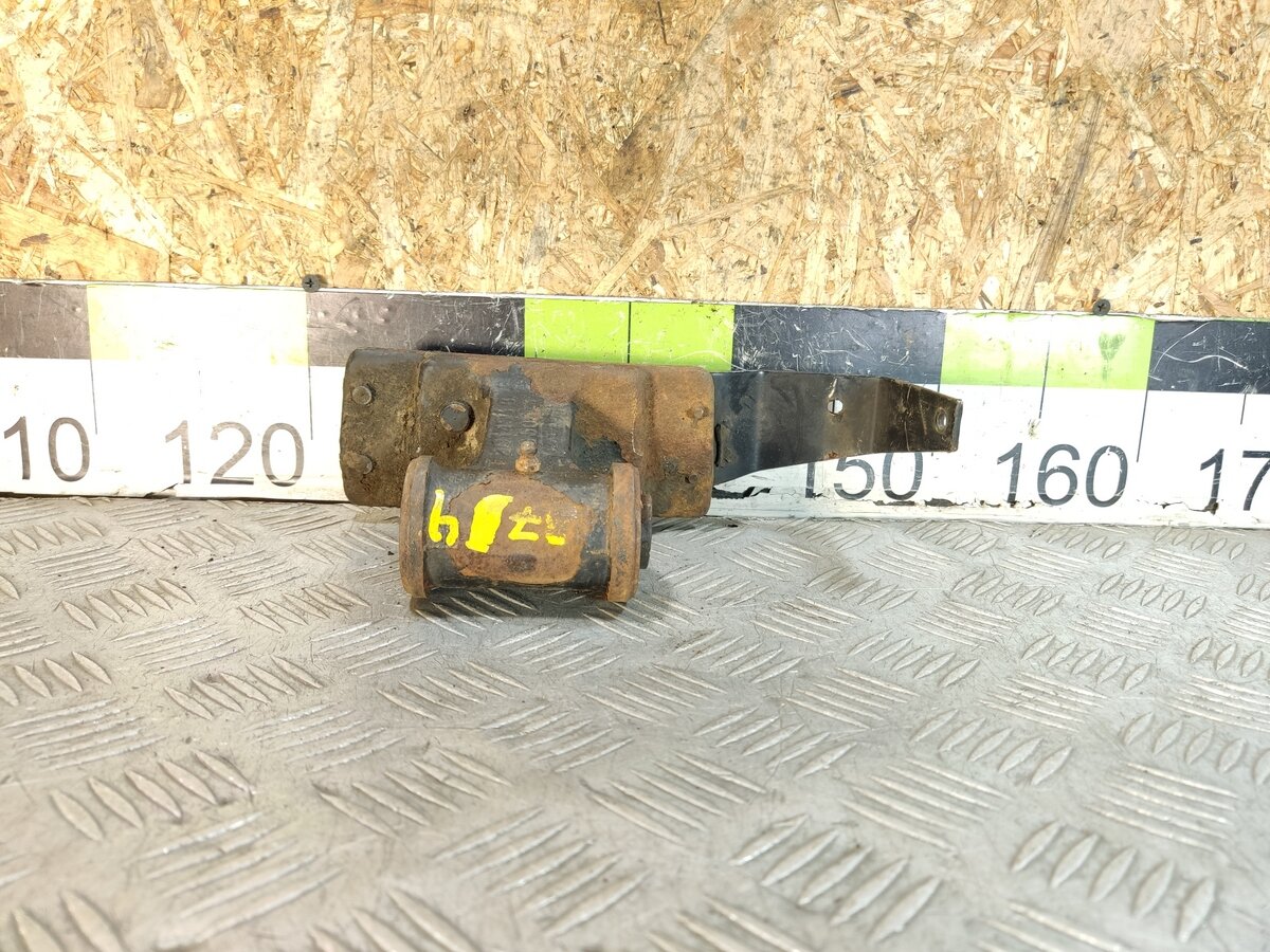 Кронштейн RENAULT Premium 1996 2004 5010552266