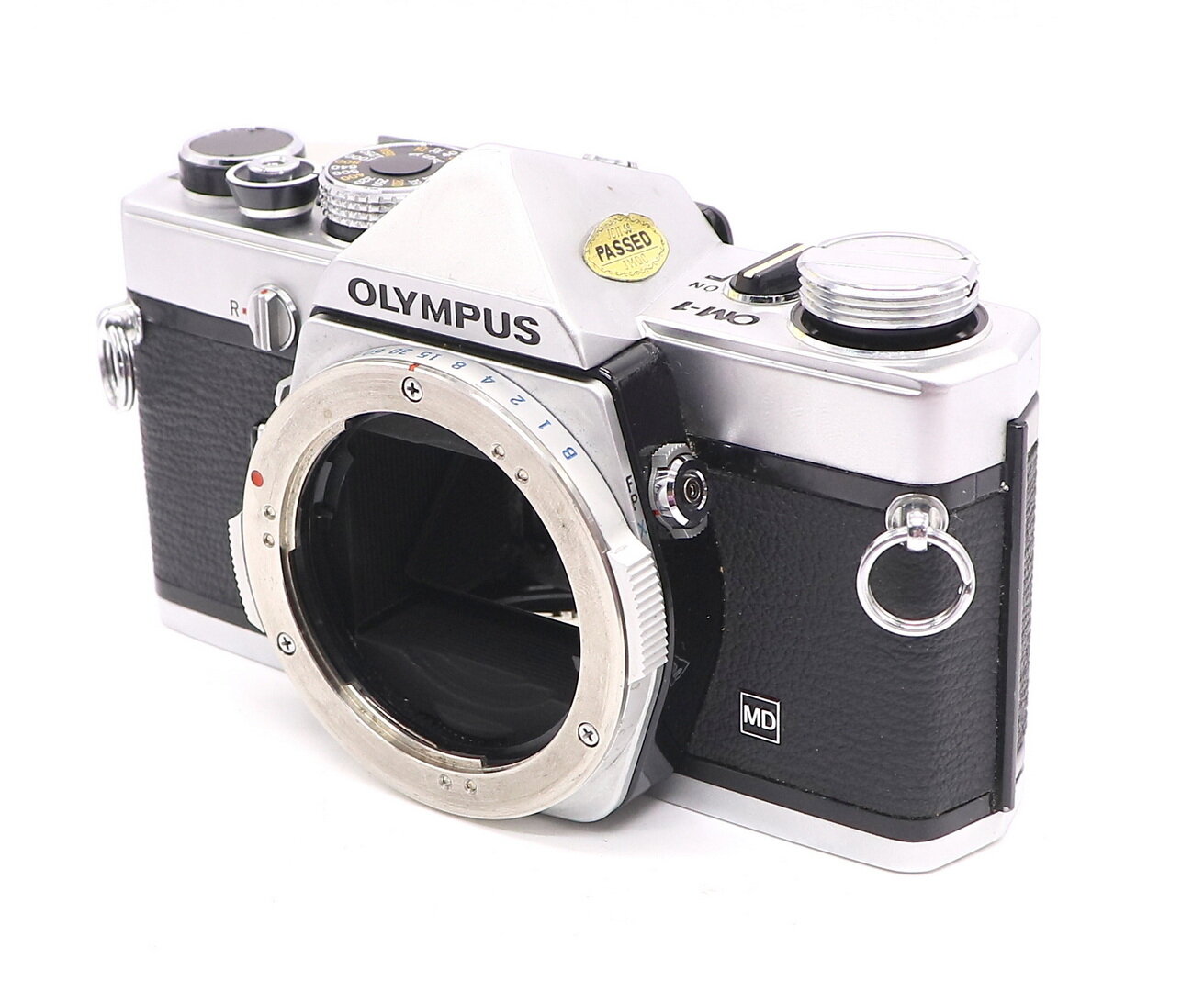 Зеркальная пленочная камера Olympus OM-1 body