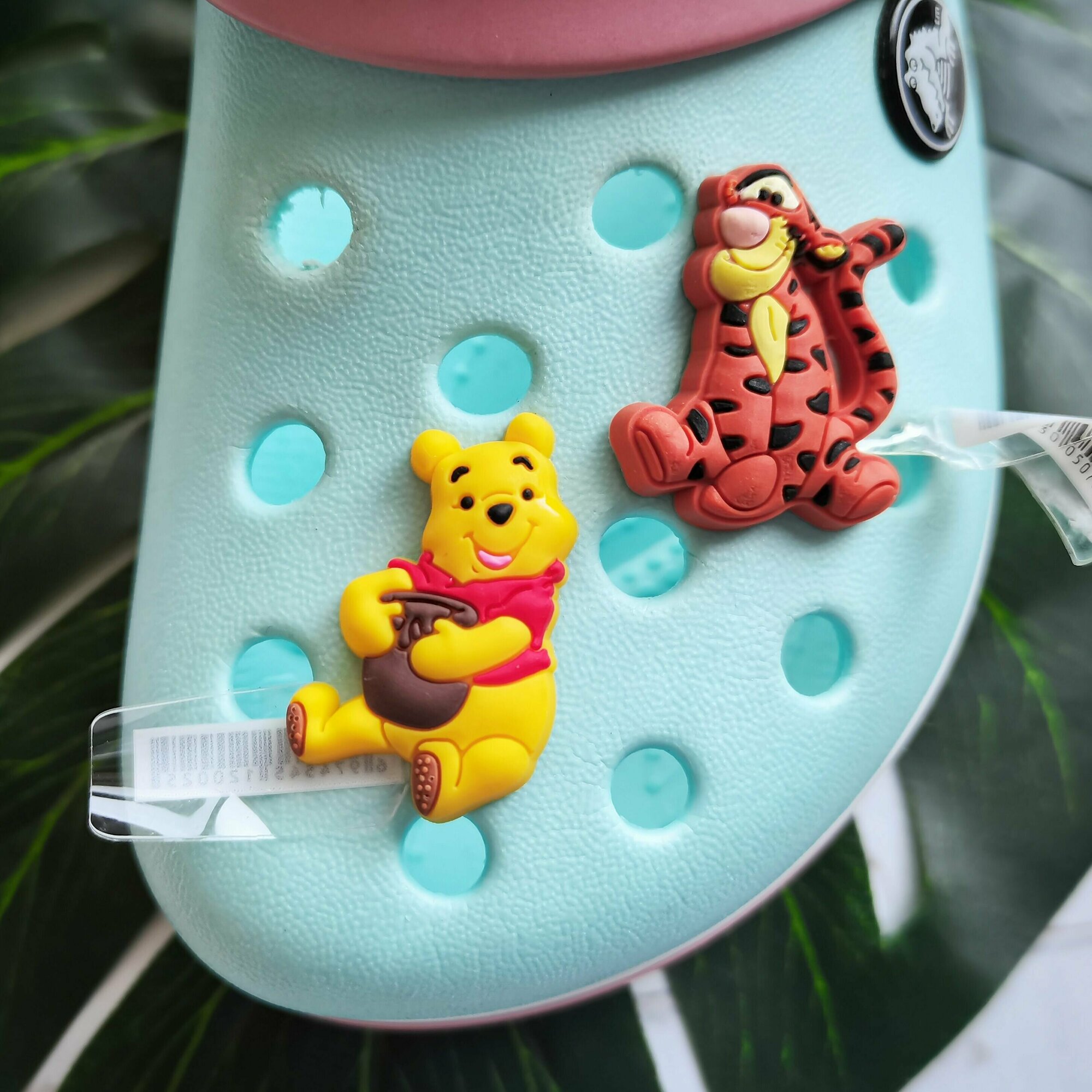 Джибитс Тигр на Crocs для детей