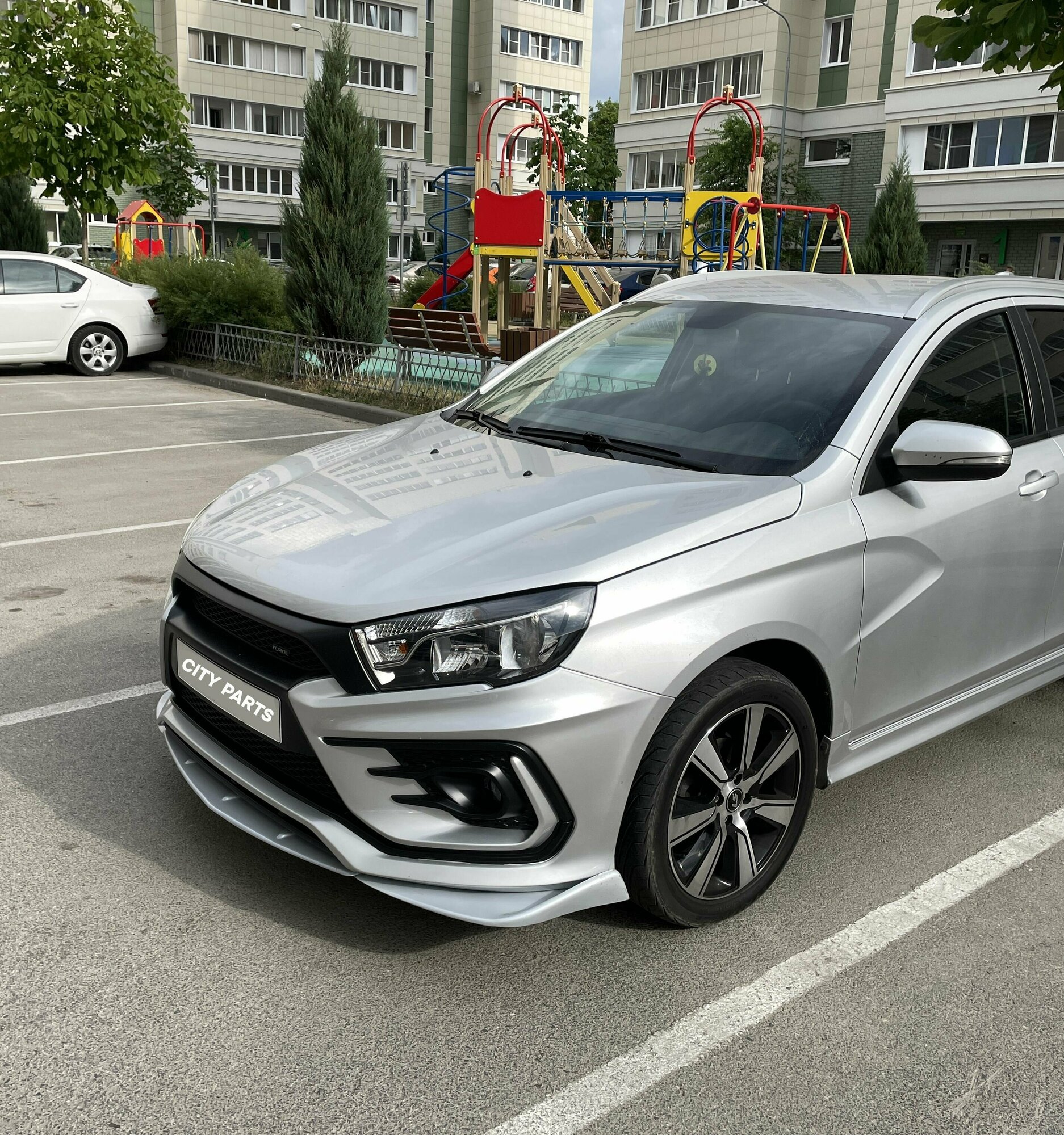 Накладка на автомобиль