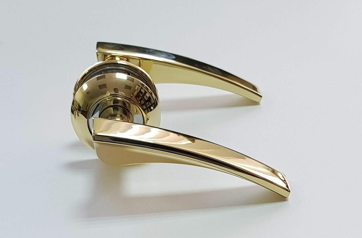 Ручки дверные латунные OZELI ONDA Q10 GOLD BRASS золото глянец+магнитный замок под цилиндр+накладки+петли врезные латунь