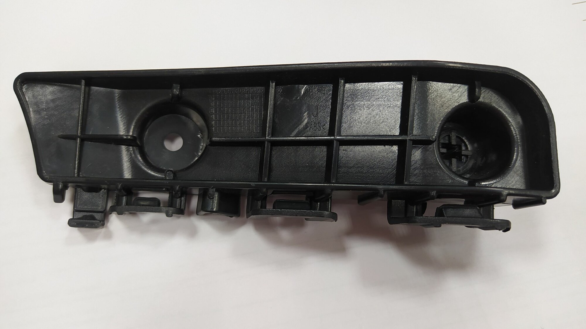 Кронштейн бампера переднего правый Geely Emgrand X7 NL4 (2019+) [2.0 16V 6AT внедорожник] 1018058965