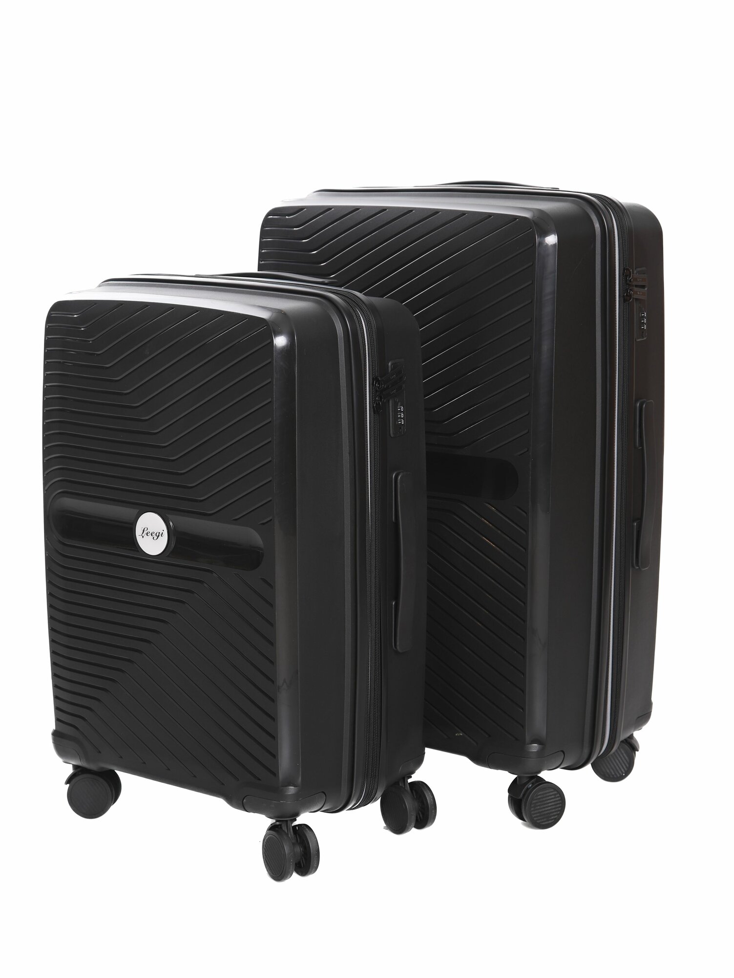 Комплект чемоданов 