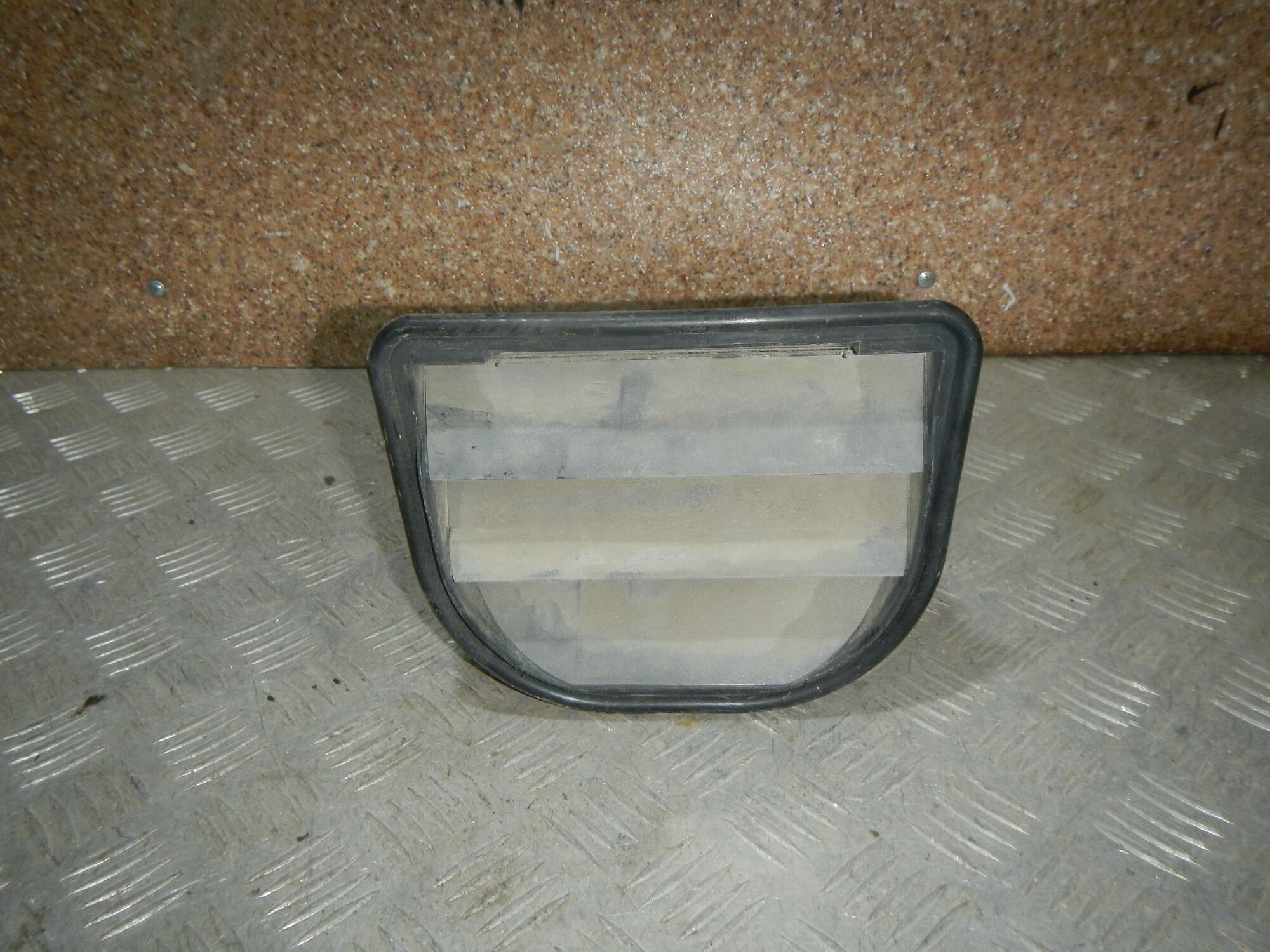 Б/У Решетка вентиляционная, Volvo (Вольво)-XC90 (02-) VOLVO XC90 (02-) Правая Без повреждений 323110 VOLVO арт. 31101025