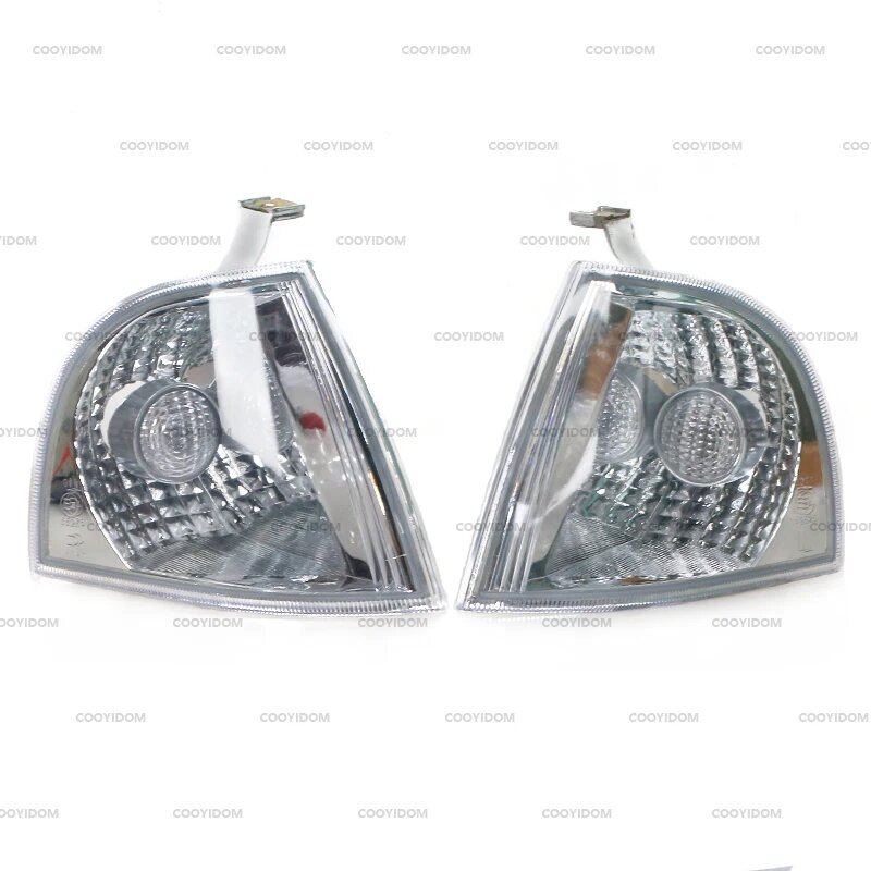 Угловой указатель поворота Skoda Octavia A4 1997-2011, Left and 1 Right