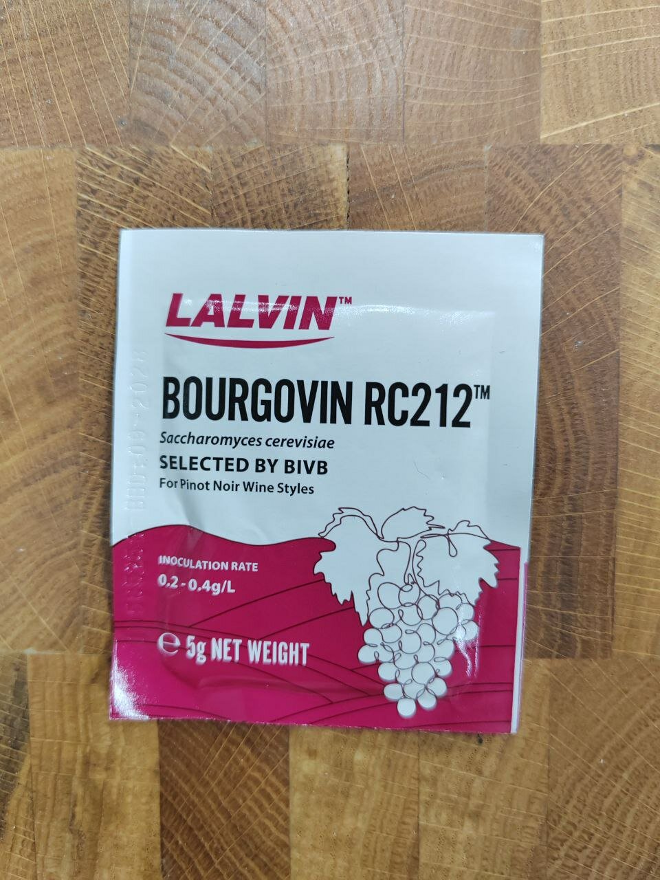 Винные дрожжи Lalvin "Bourgovin RC212" для столовых красных вин, 5 гр, 1 шт.