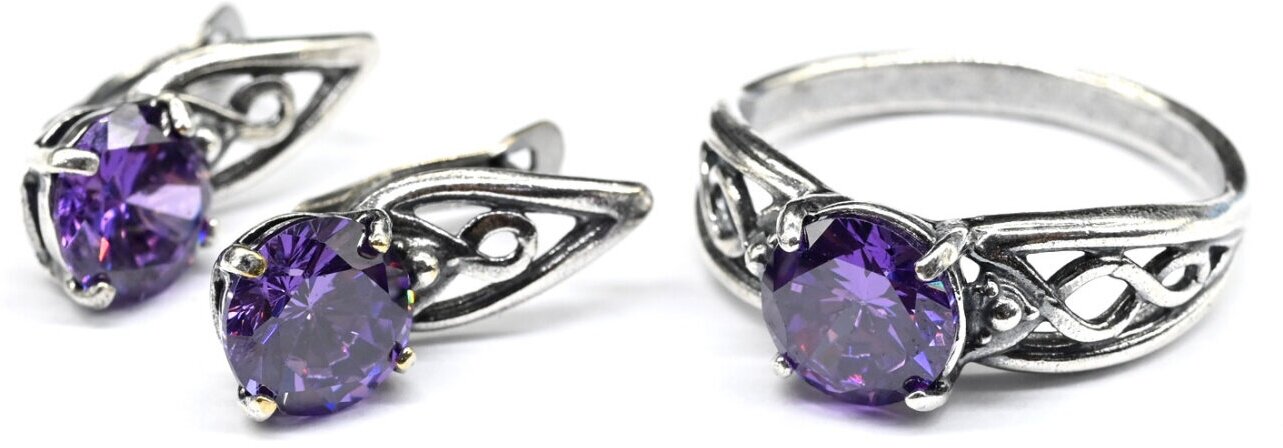 Комплект бижутерии: кольцо, серьги, циркон