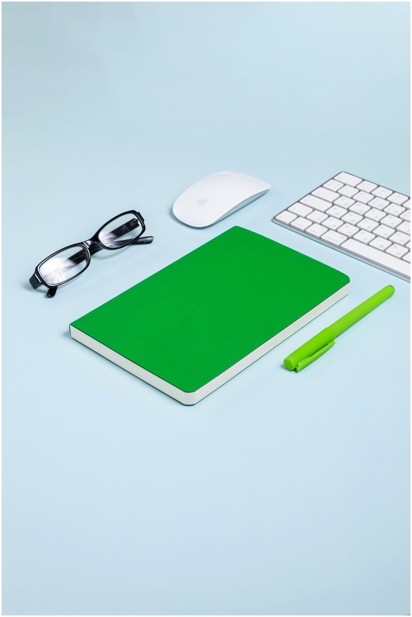 Ежедневник недатированный Bruno Visconti "MEGAPOLIS FLEX" гибкий, Soft touch, зеленый неоновый А5, Арт. 3-531/25