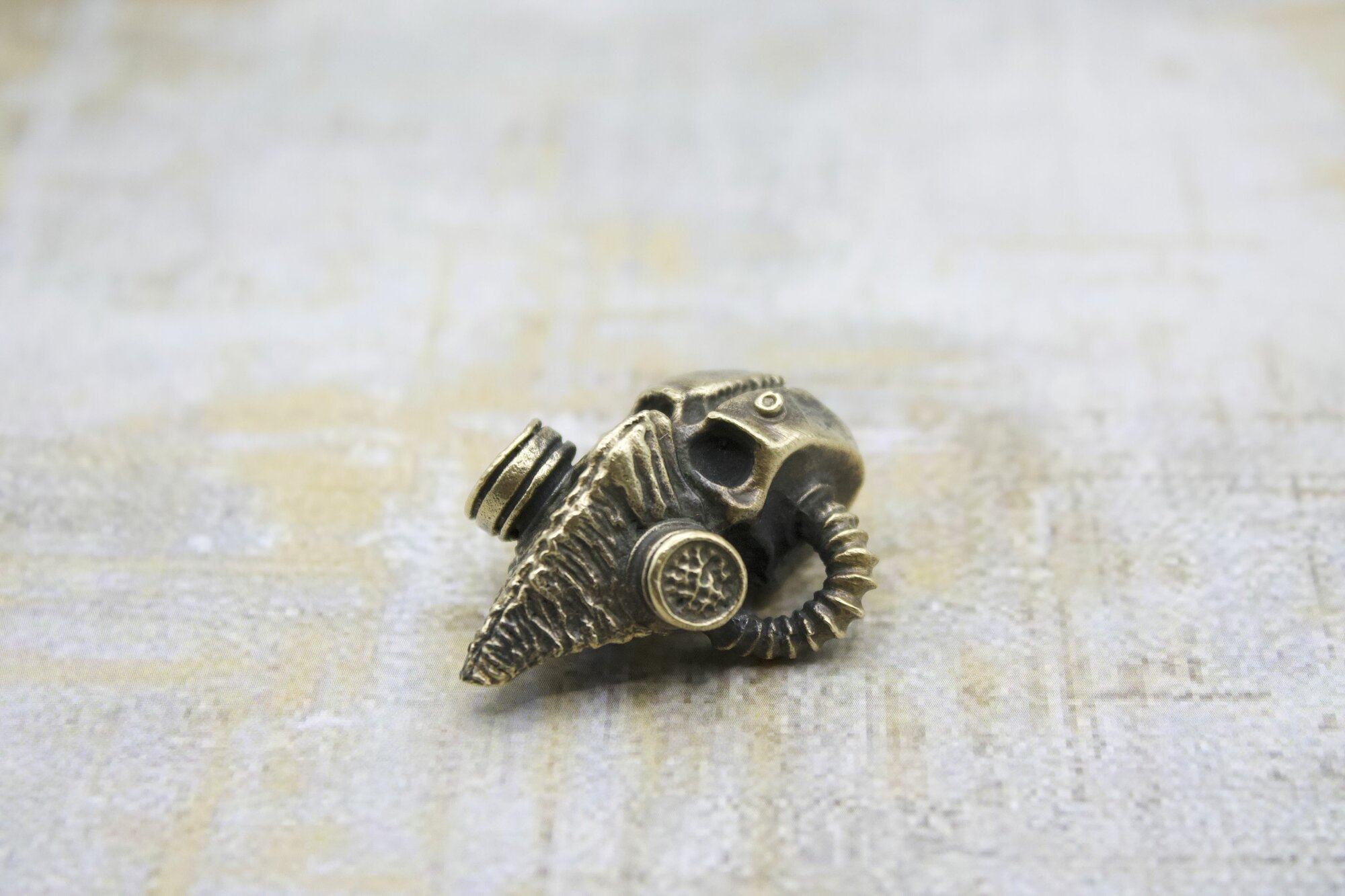 Бусина для темляка на паракорд - Сталкер, Темлячная бусина на нож