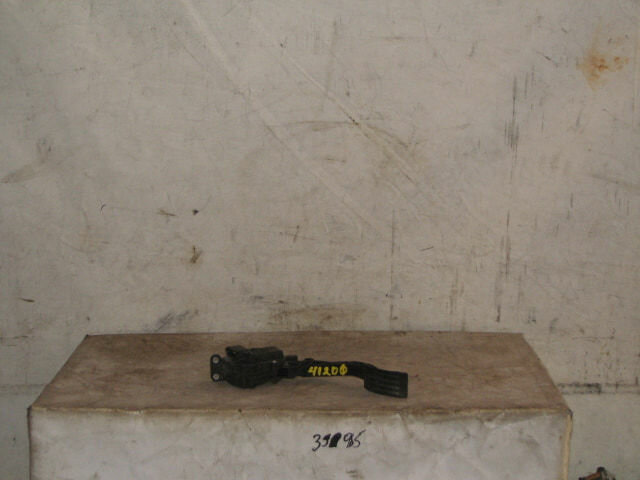 Б/У Педаль газа, Ford (Форд)-C-MAX (03-11) FORD C-MAX (03-11) Хорошая 41201 FORD арт. 3M519F836AF